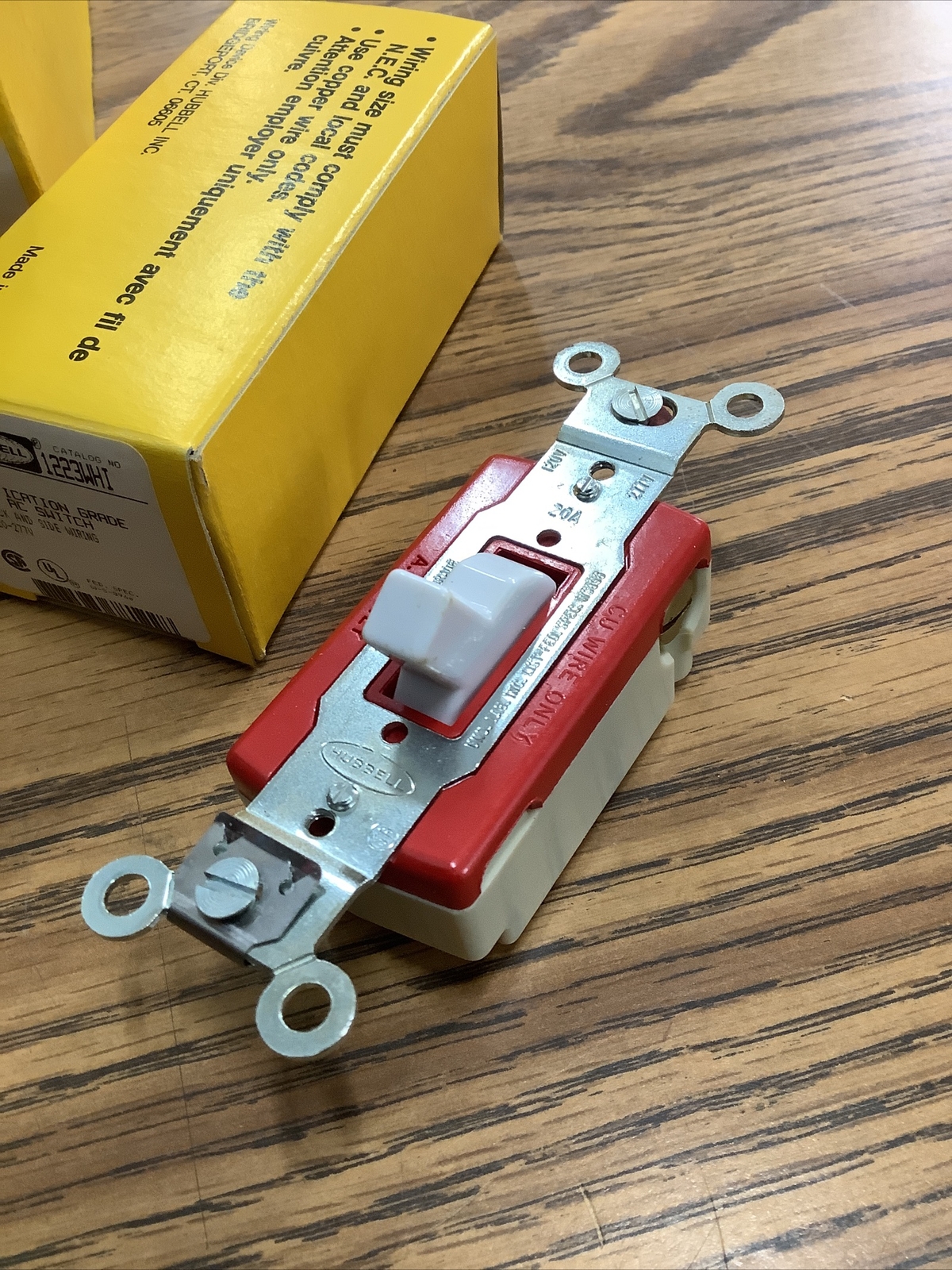 (10) Hubbell 1223 White 3 Way AC Switch | eBay