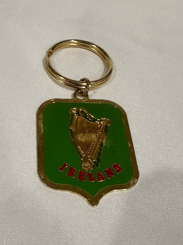 ireland souvenirs Keychain Gold Tone Green Color | eBay
