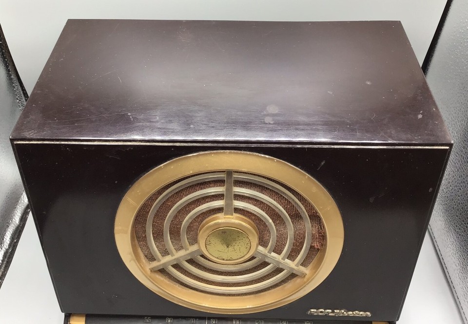 1950 RCA VICTOR (Canada) Model X600 Tube Radio Superheterodyne ...