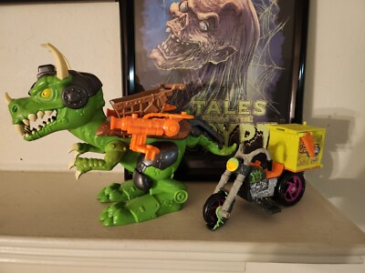 The Grossery Gang Chomp n' Chew Trash-O-Saur And Strike Motorcycle | eBay