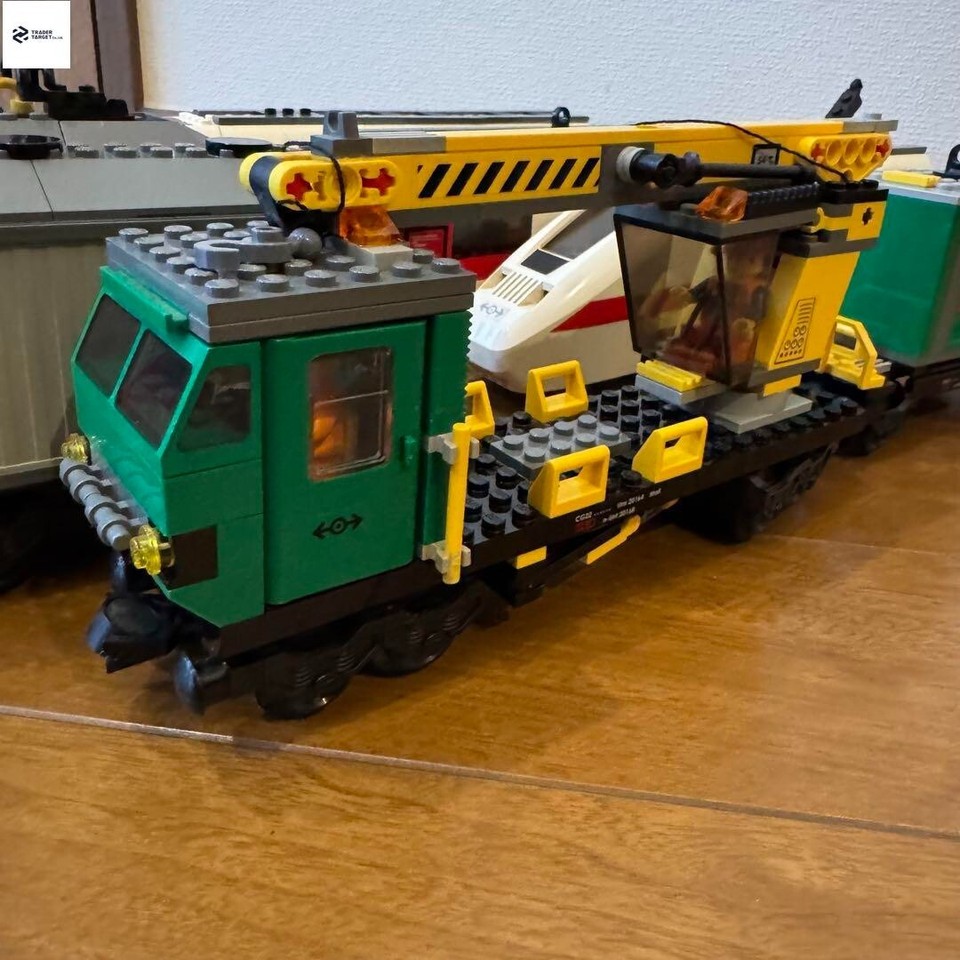 LEGO City RC Train Passenger Train 7897 & Cargo Train Deluxe 7898 Set ...