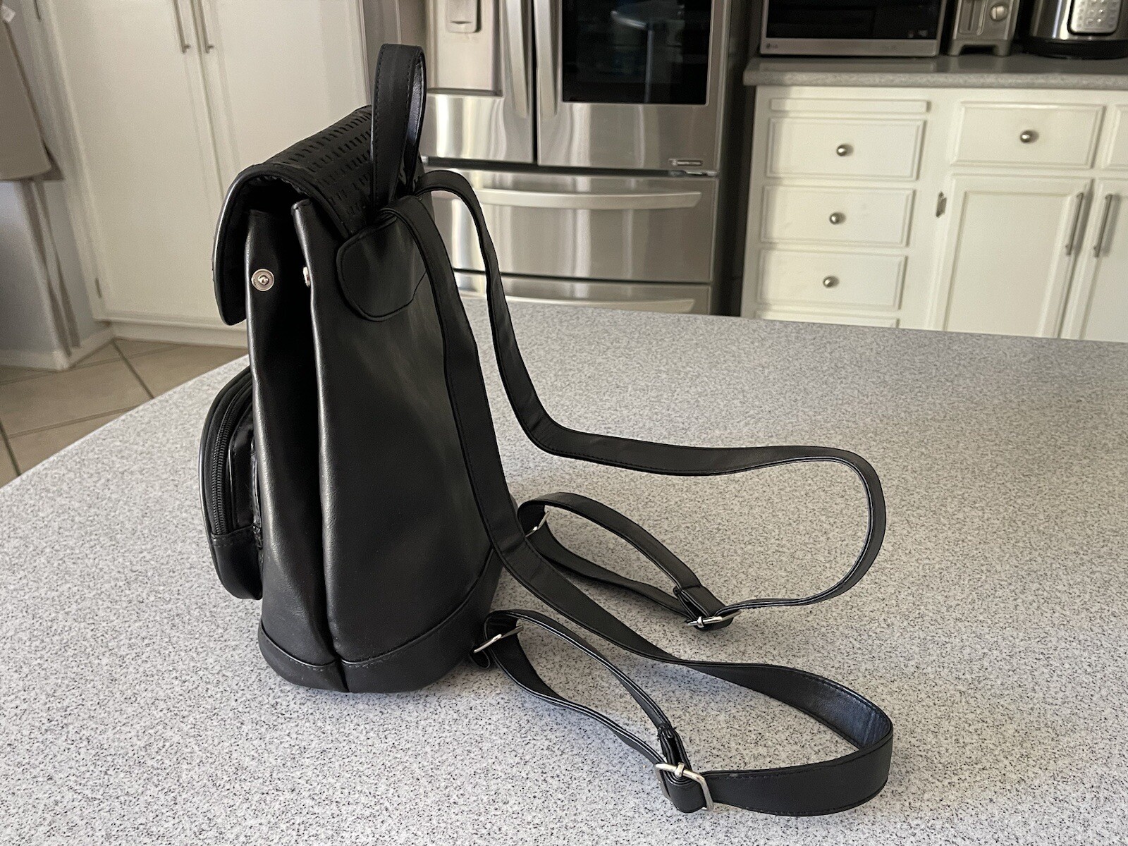 HELLO KITTY BLACK BACKPACK SANRIO GENUINE LOVELY FAUX… - Gem