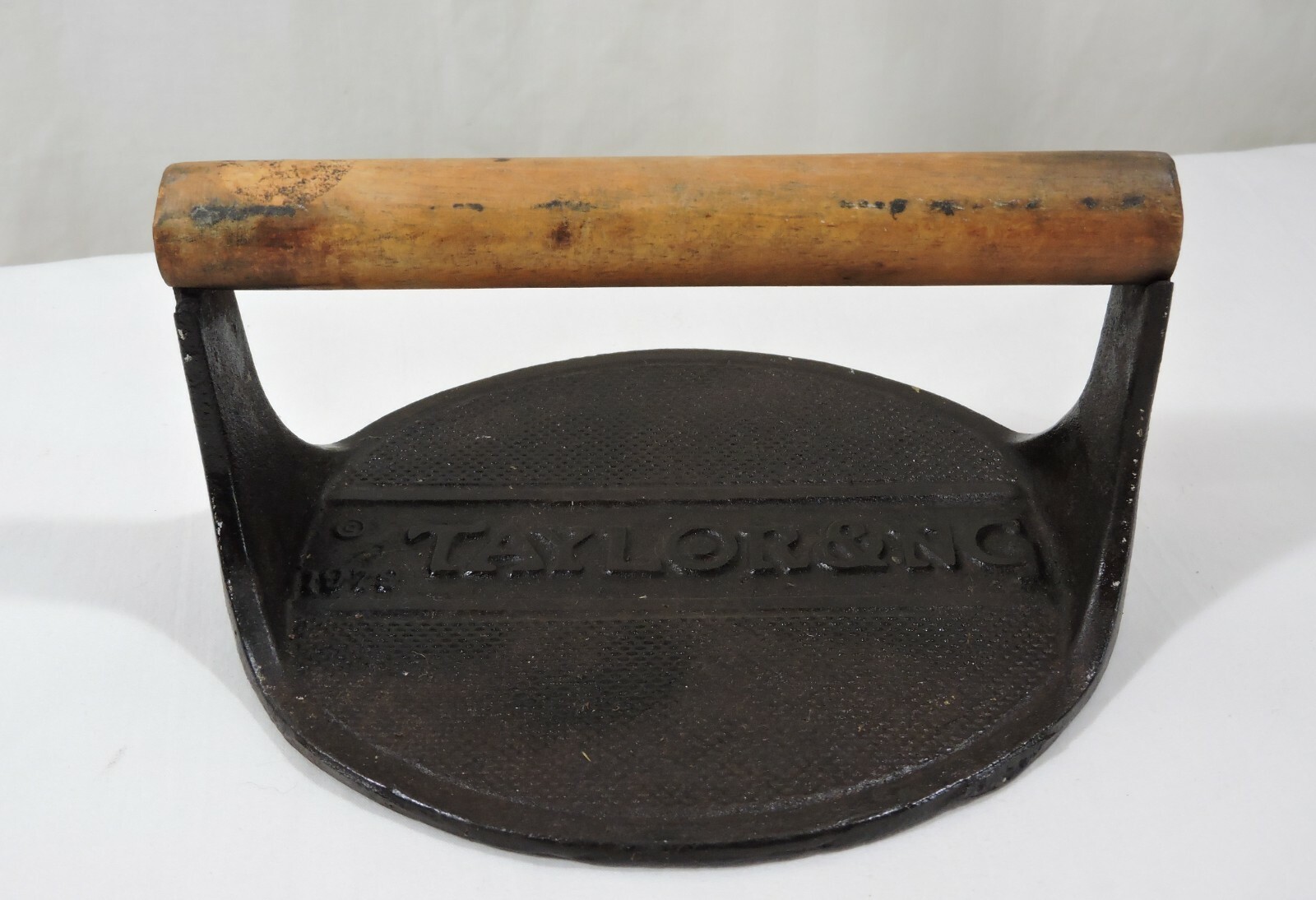 Vintage Taylor & NG Cast Iron Hamburger Bull Press w/ Wood Handle 1979 ...