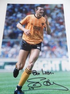 WOLVERHAMPTON WANDERERS FC WOLVES FC LEGEND STEVE BULL HAND SIGNED ...