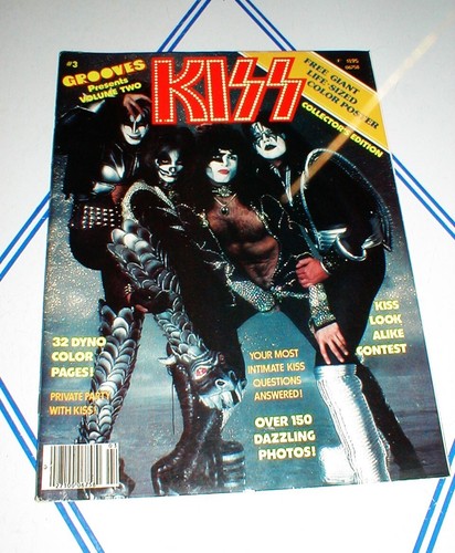 KISS 1978 GROOVES Presents Volume 2 Kiss Magazine with GIANT COLOR ...
