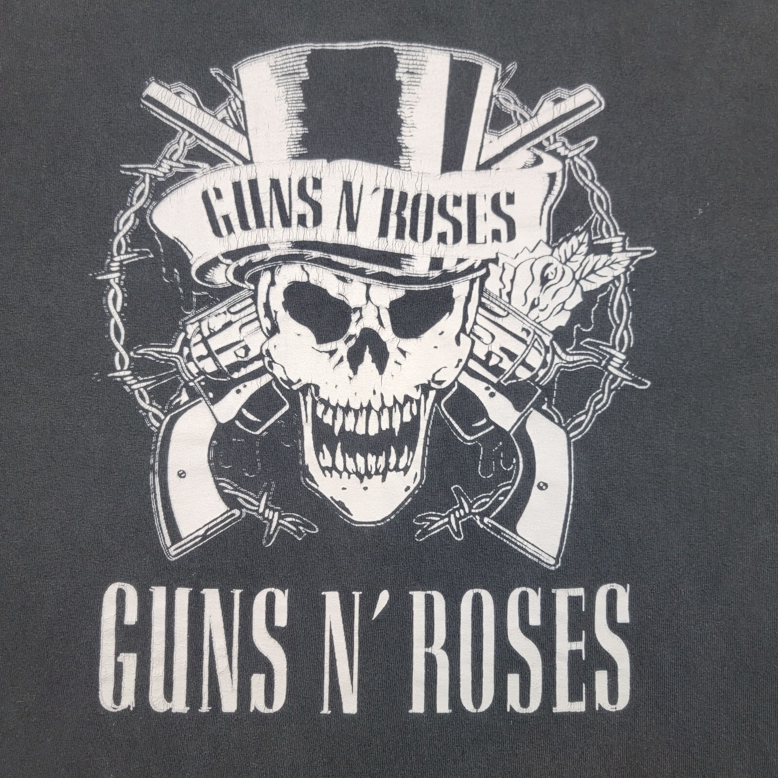 Guns N' Roses Men's XL Graphic Print Top Hat Skull Pistols T-Shirt | eBay