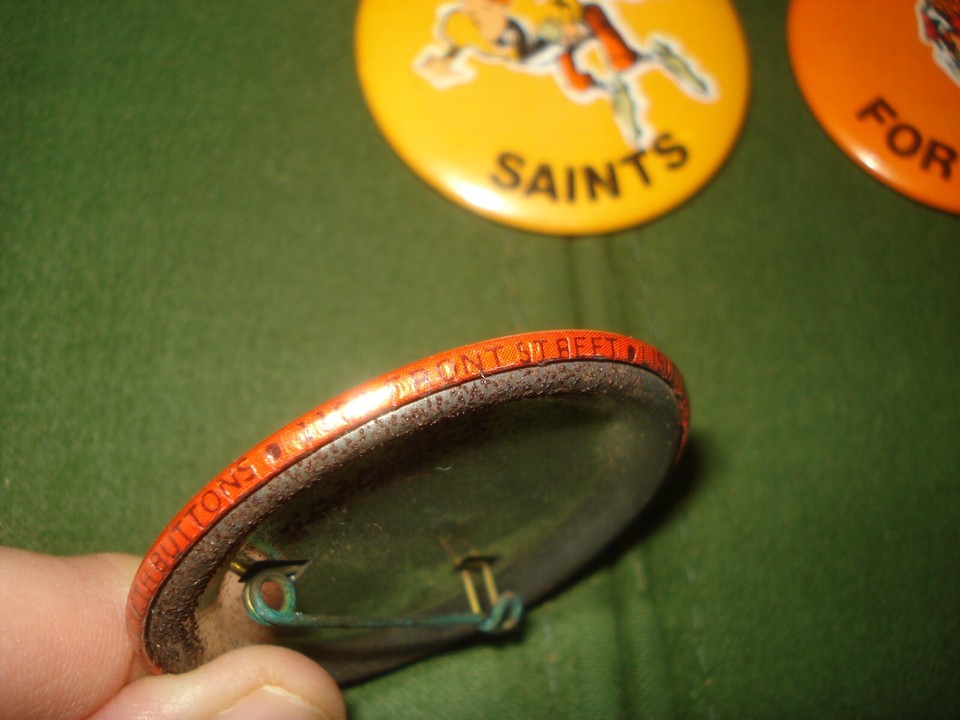 VINTAGE 1972 NFL TEAM PINBACK LOGO BUTTONS 18 DIFFERENT TEAMS 2.5 ...