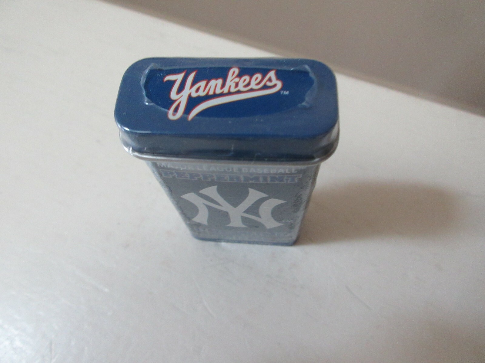 New York Yankees , Major League Baseball Peppermint Chewing Gum , .92 ...