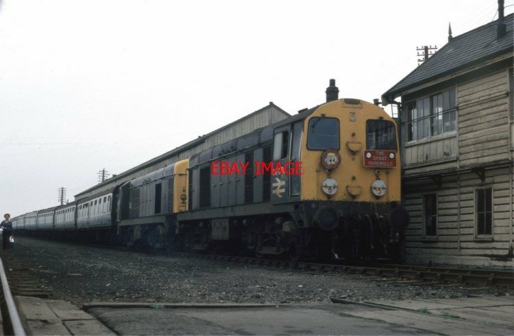 PHOTO (3) CLASS 20 20076 + 20015 AT NEW HOLLAND TOWN WORKING RPPR THE ...