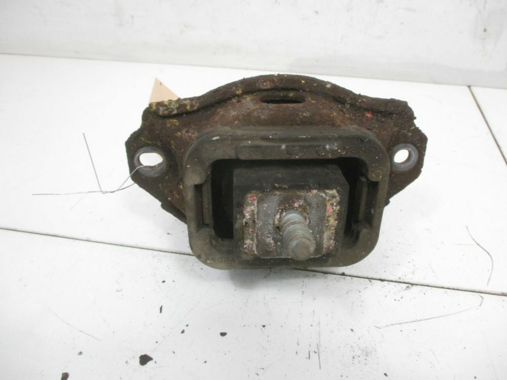 Holder, Engine Mounting Front Right Land Rover Discovery III (L319) 2.7 ...