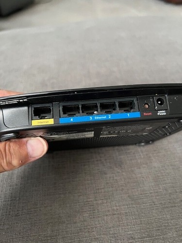 Cisco LINKSYS 4 Port Wireless-N-Broadband Router v3 | eBay