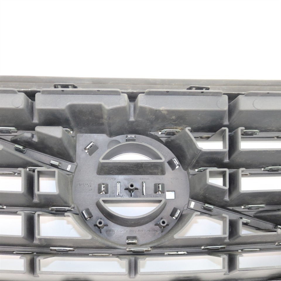 Volvo OEM Front Upper Black/Chrome Grille 31333832 fits XC60 14-17 w ...