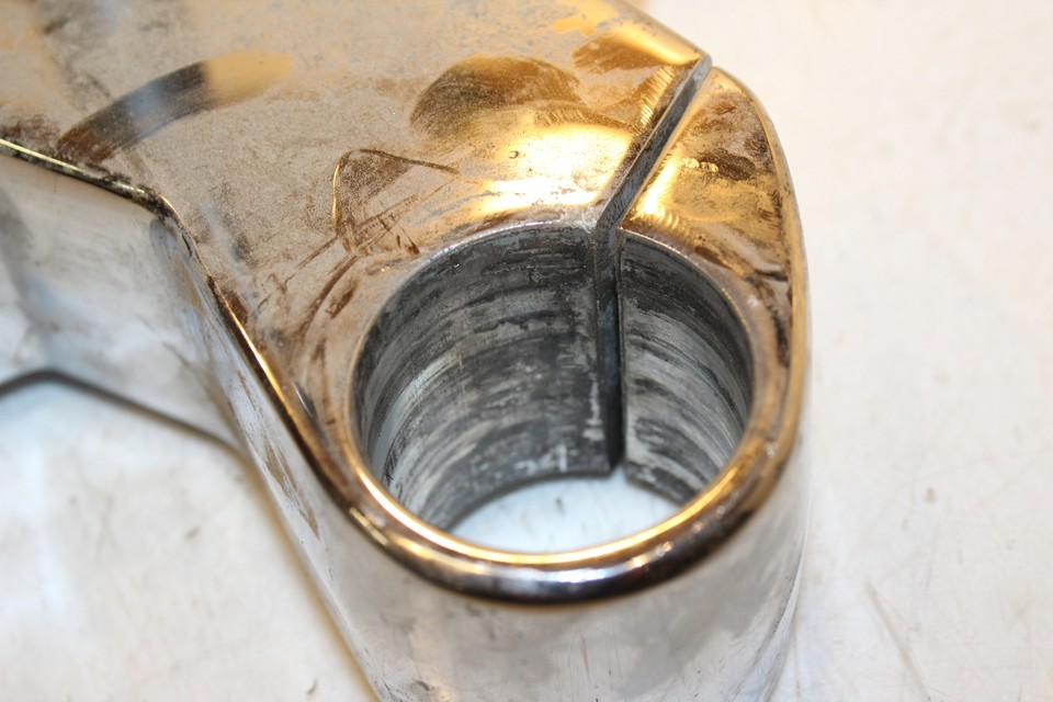 2007 Victory Jackpot Front Forks Clamp Lower Triple Tree Stem 1823532 ...