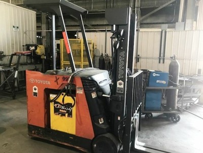 Forklifts - Toyota Forklift
