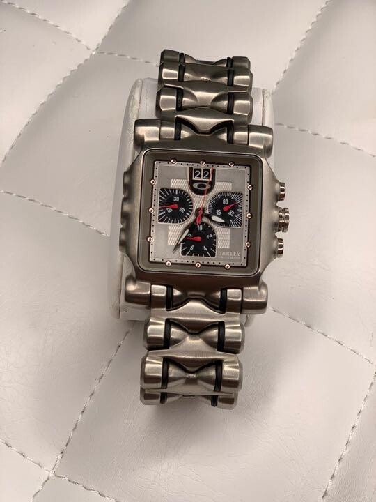 OAKLEY MINUTE MACHINE Square type Watches (analog) Fashion Accessories ...