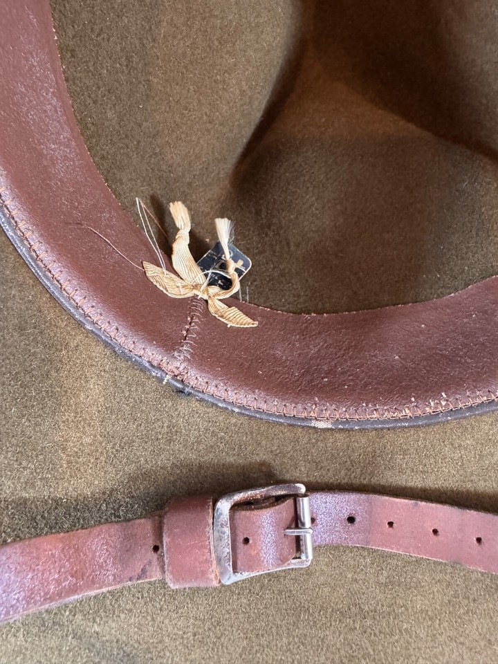 ORIGINAL WWII US ARMY WW2 CAVALRY CAMPAIGN HAT W/ SCREWBACK DI & CORD ...