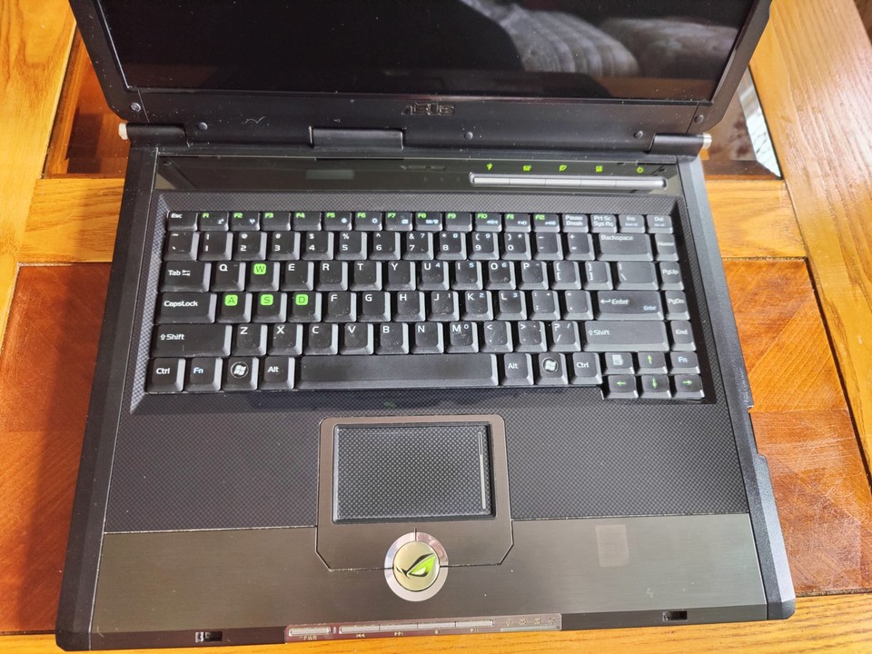 Asus ROG G1S-X1 Intel C2D T7300/2GB DDR 2/Nvidia 8600GT/160GB HD ...