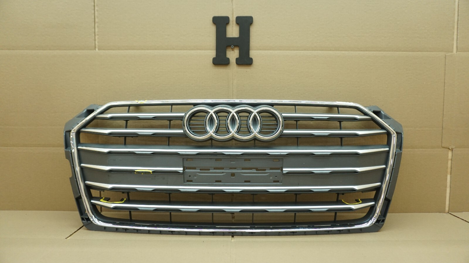2017-2019 AUDI S5 B9 FRONT BUMPER CENTER GRILL GRILLE OEM 8W6853651 17 ...