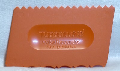 Vintage Tupperware Cake Decorator Frosting Trimmer Two Sided Jagged ...