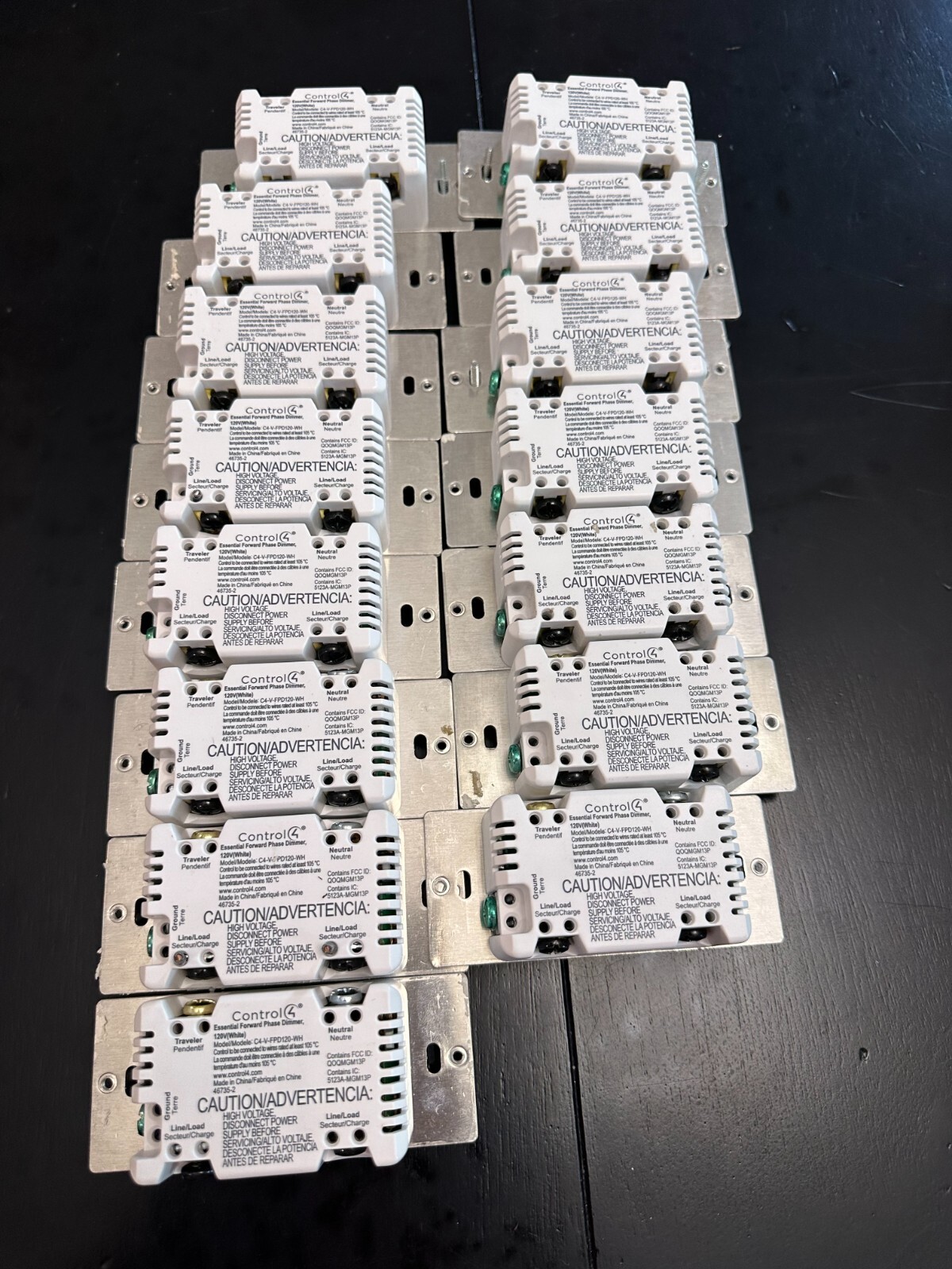 Control4 Control 4 Essential Forward Phase Dimmer C4-V-FPD120-WH ...