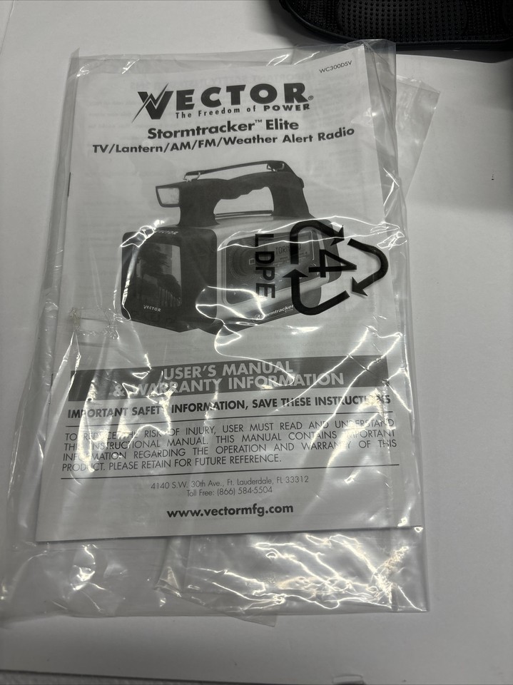 Vector Stormtracker Elite WC300DSV TV Lantern AM FM Weather Alert Radio ...