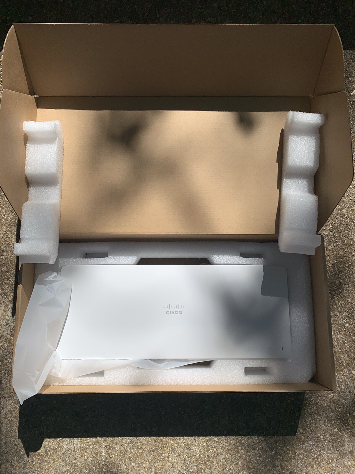 Cisco New CS-CODEC-PLUS+ NOB Smartnet Clean Webex Room CS-KITPLUS-K9 ...