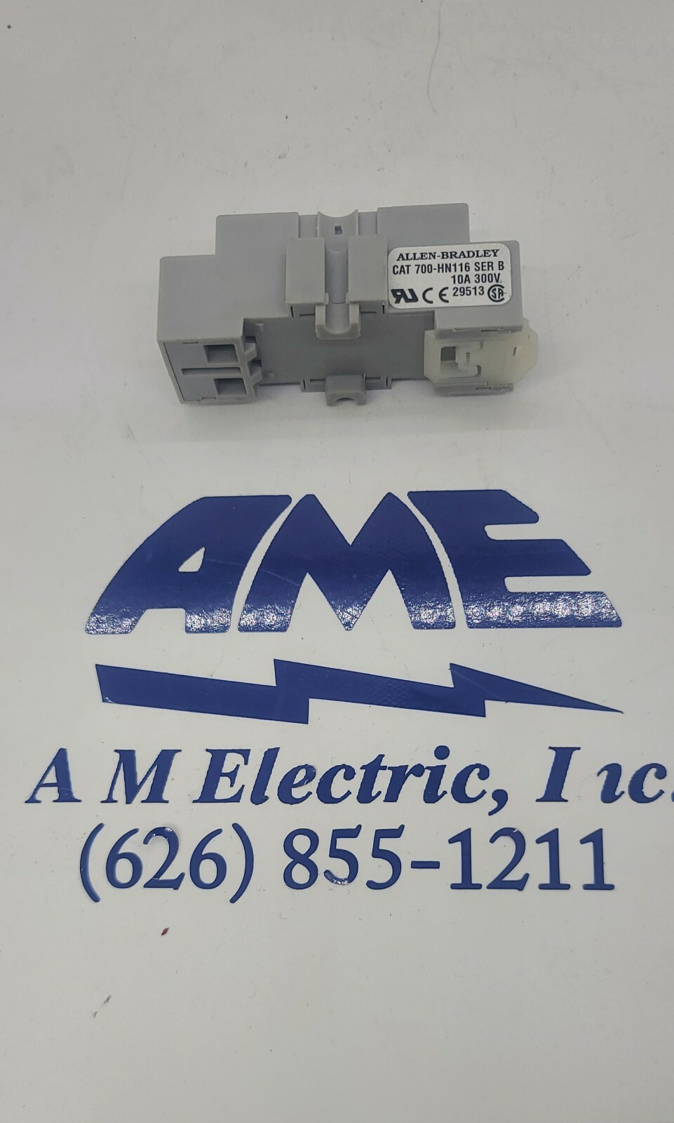 Allen-Bradley Relay sock 700-HN116 ser. B 10 Amp 300 Volt screw clamp ...