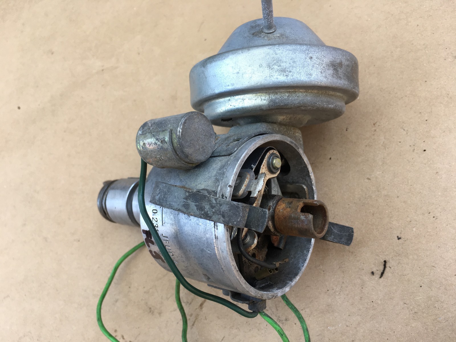 Porsche 914 ('74) 1.8L Ignition Distributor BOSCH JFUD 4 0 231 181 009 ...
