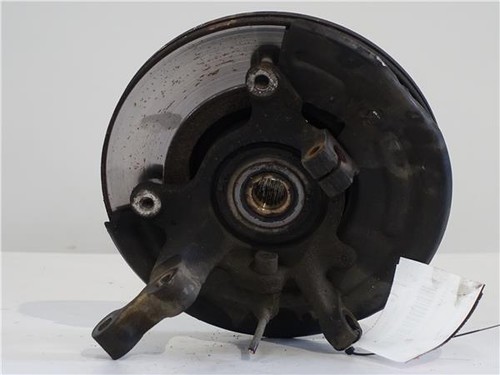 MOYEU DE ROUE AVANT GAUCHE Renault Kangoo (KC) MPV 1.9 dCi 4x4 85 (F9Q ...