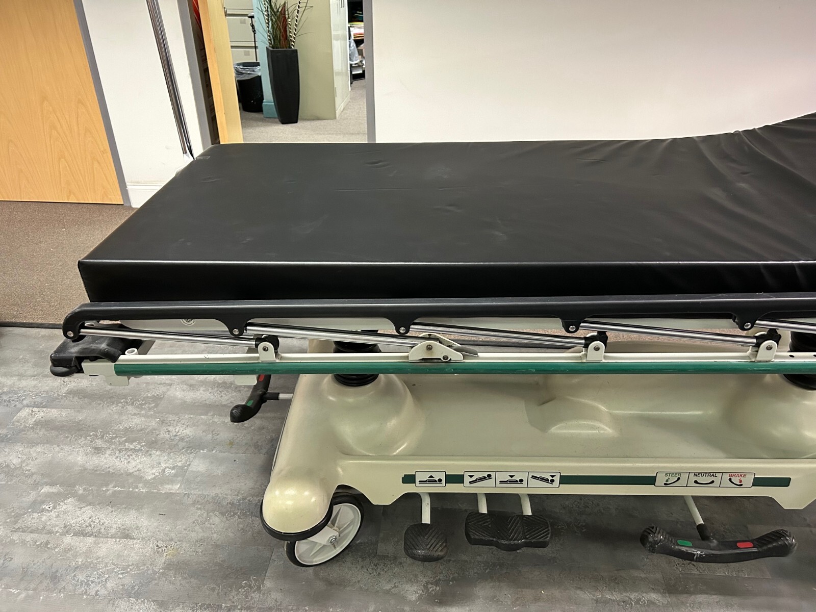 Stryker 1069 Eye Surgery Stretcher - 500 lbs Capacity for sale online ...