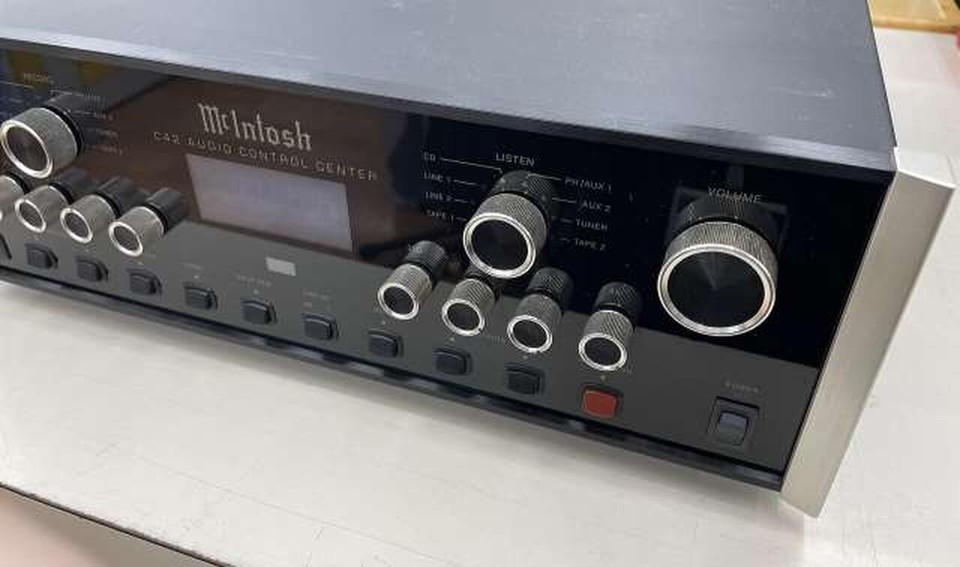 Mcintosh C42 Control Amplifier With power cord & remote control Power ...