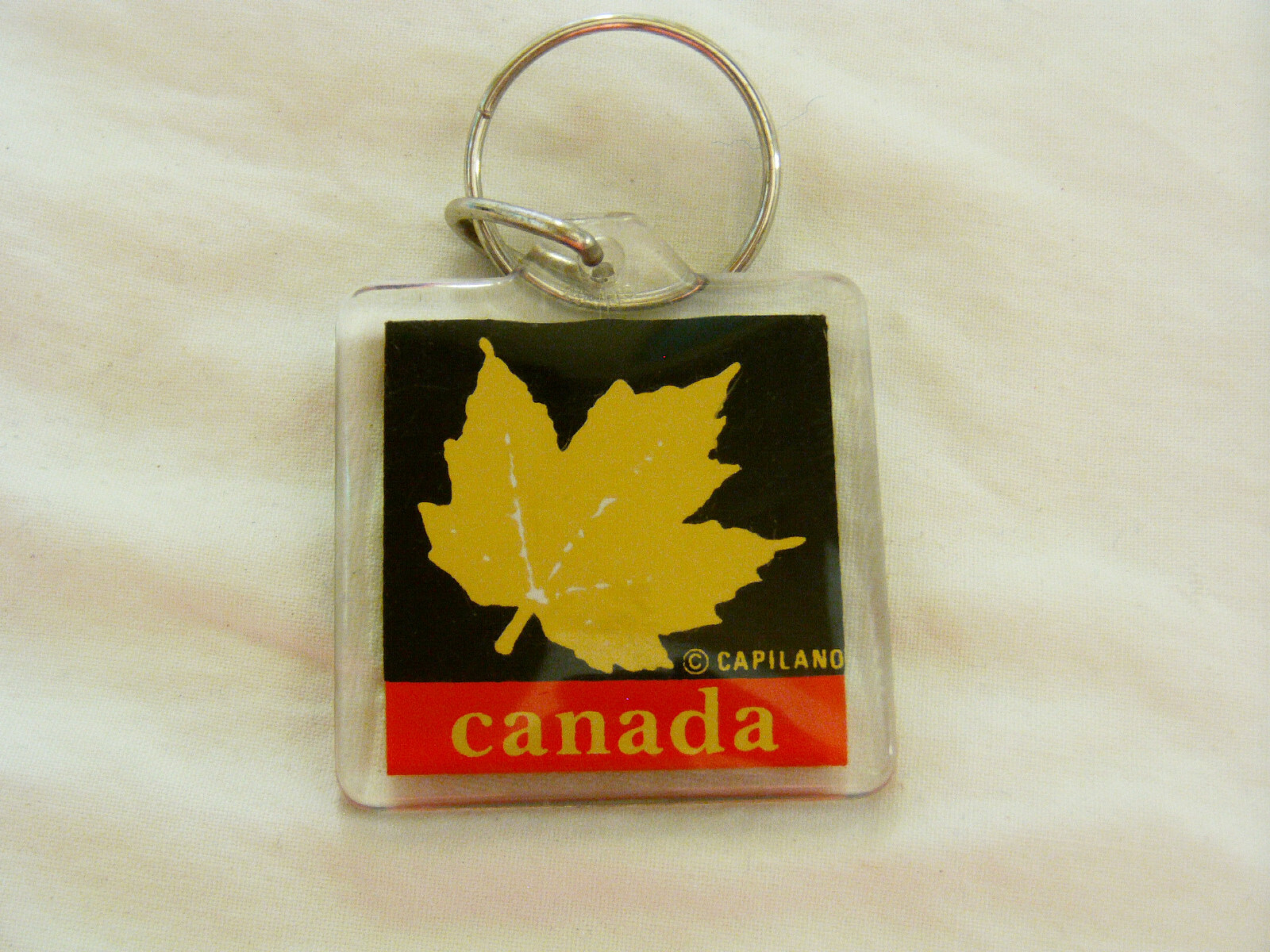 VINTAGE CANADIAN GOLD MAPLE LEAF, KEY CHAIN | eBay
