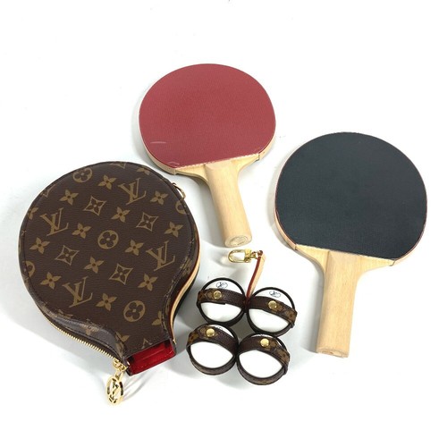 LOUIS VUITTON GI0746 Monogram Ping Pong James Racket & ball set Table ...