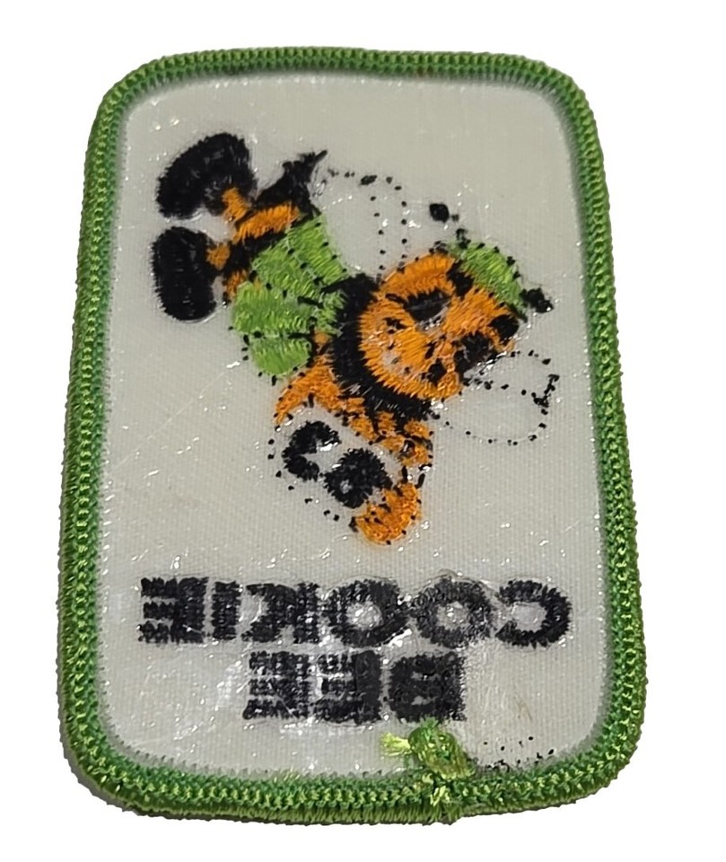 Vintage 1980's Girl Scout Patch Badge Cookie Bee 83 Bumble Bee ...