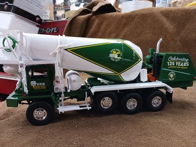 NEW HUGE SUZIO CONCRETE DIECAST METAL OSHKOSH MIXER 125TH ANNIVERSARY ...