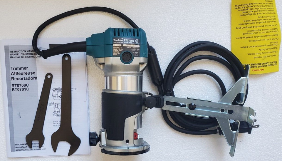 Makita RT0701C 1-1/4 HP variable speed Compact Router 120v 758353348903 ...