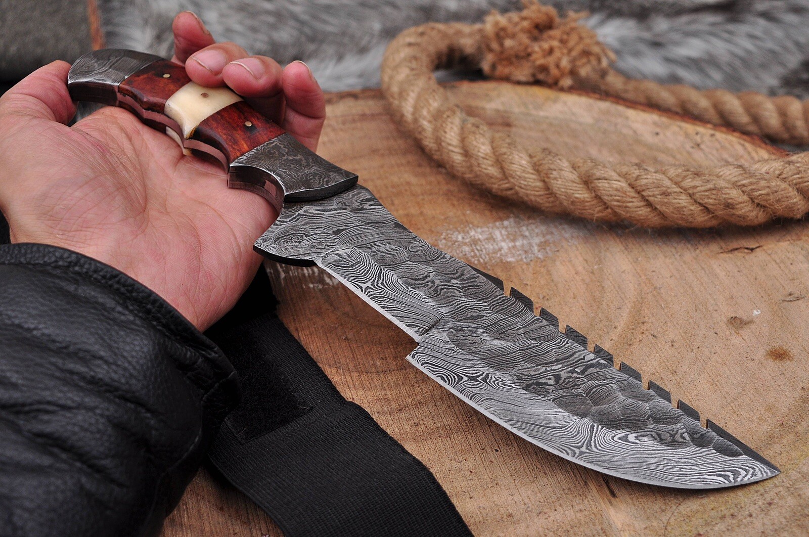 Custom HANDMADE FORGED DAMASCUS Steel Hunting Tracker Fix Blade Knife ...