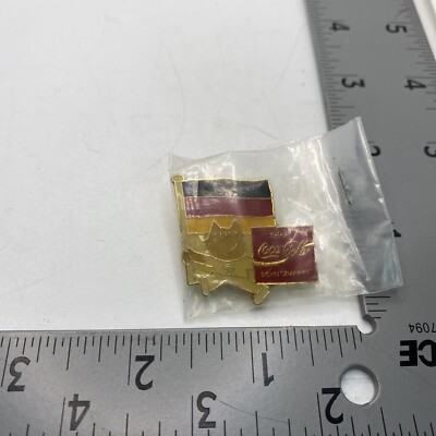Coca Cola Schultzmarke German Flag Pin HBB-820F | eBay