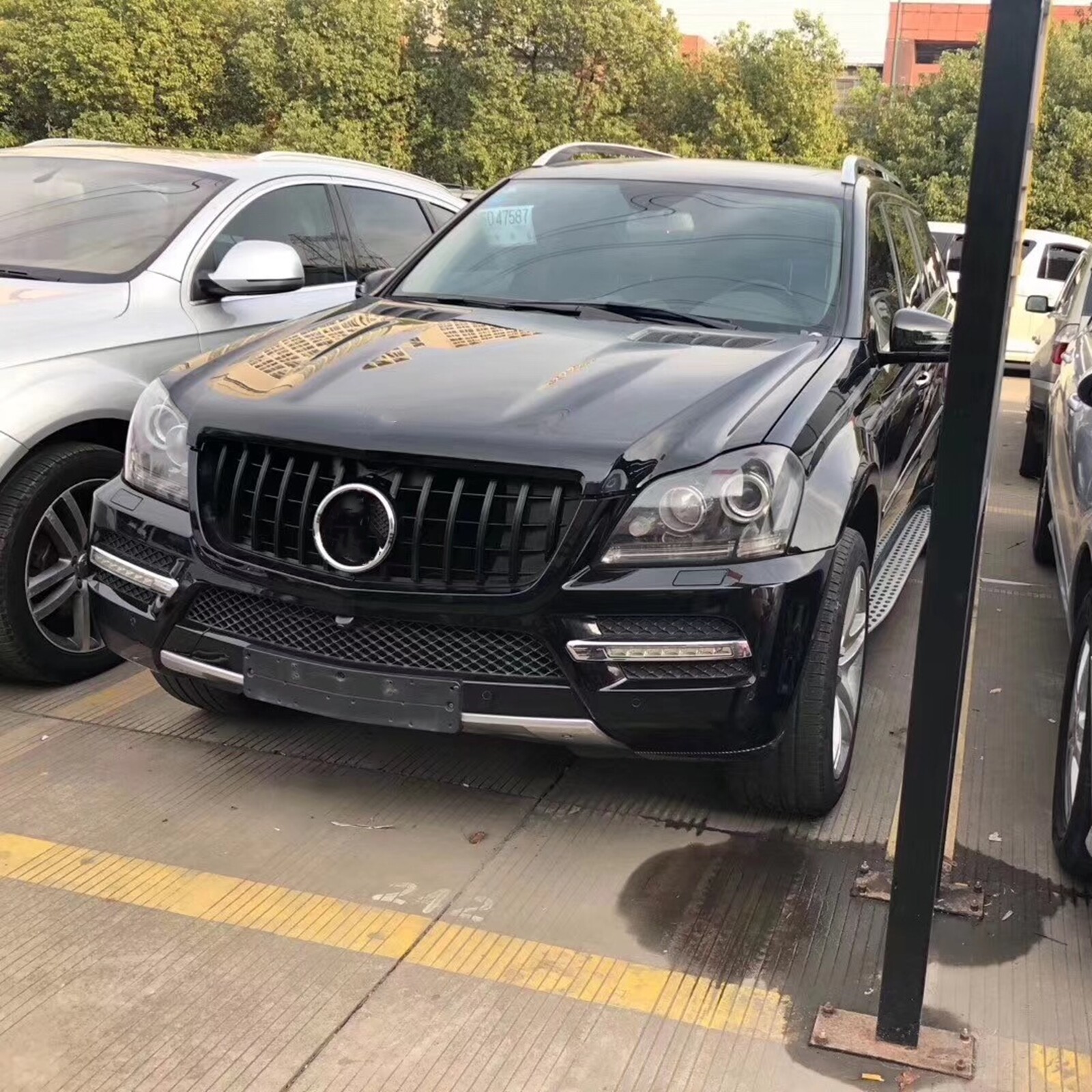 For Benz X164 GL550 GL63 GL350 GL450 2006-2012 Car Front Bumper Grill ...