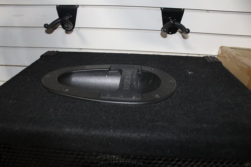 Behringer Bugera Ultrabass Bass Cabinet BA210 (Consignment) | eBay