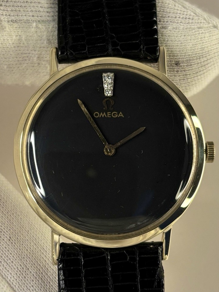 OMEGA 14K Solid Gold *RARE* Vintage 1970’s Black Dial Manual 14ct Watch ...
