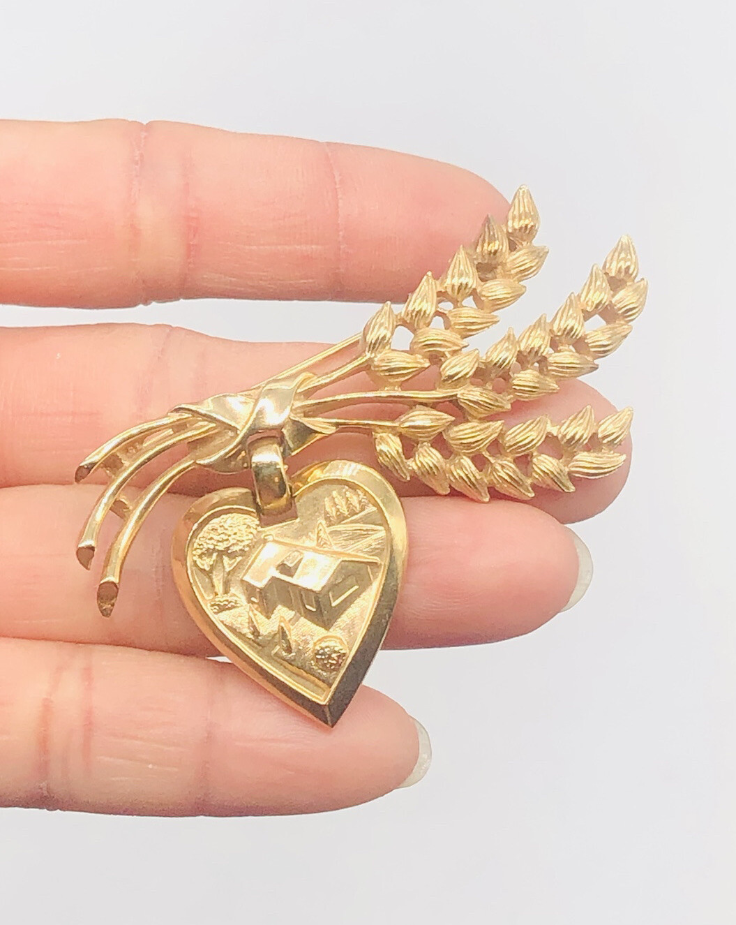 Vtg TRIFARI 50s Betty Crocker Homemaker of Tomorrow Heart Charm Wheat ...