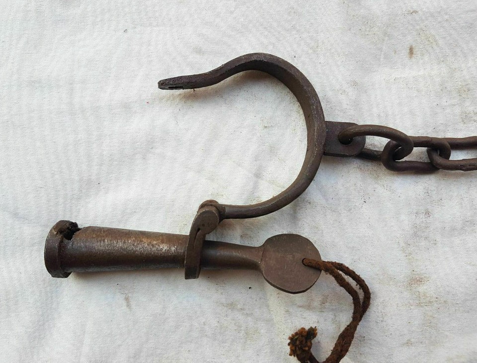 Antique Iron Handcrafted Heavy Chain Leg Cuffs Lock Key Handcuff | eBay