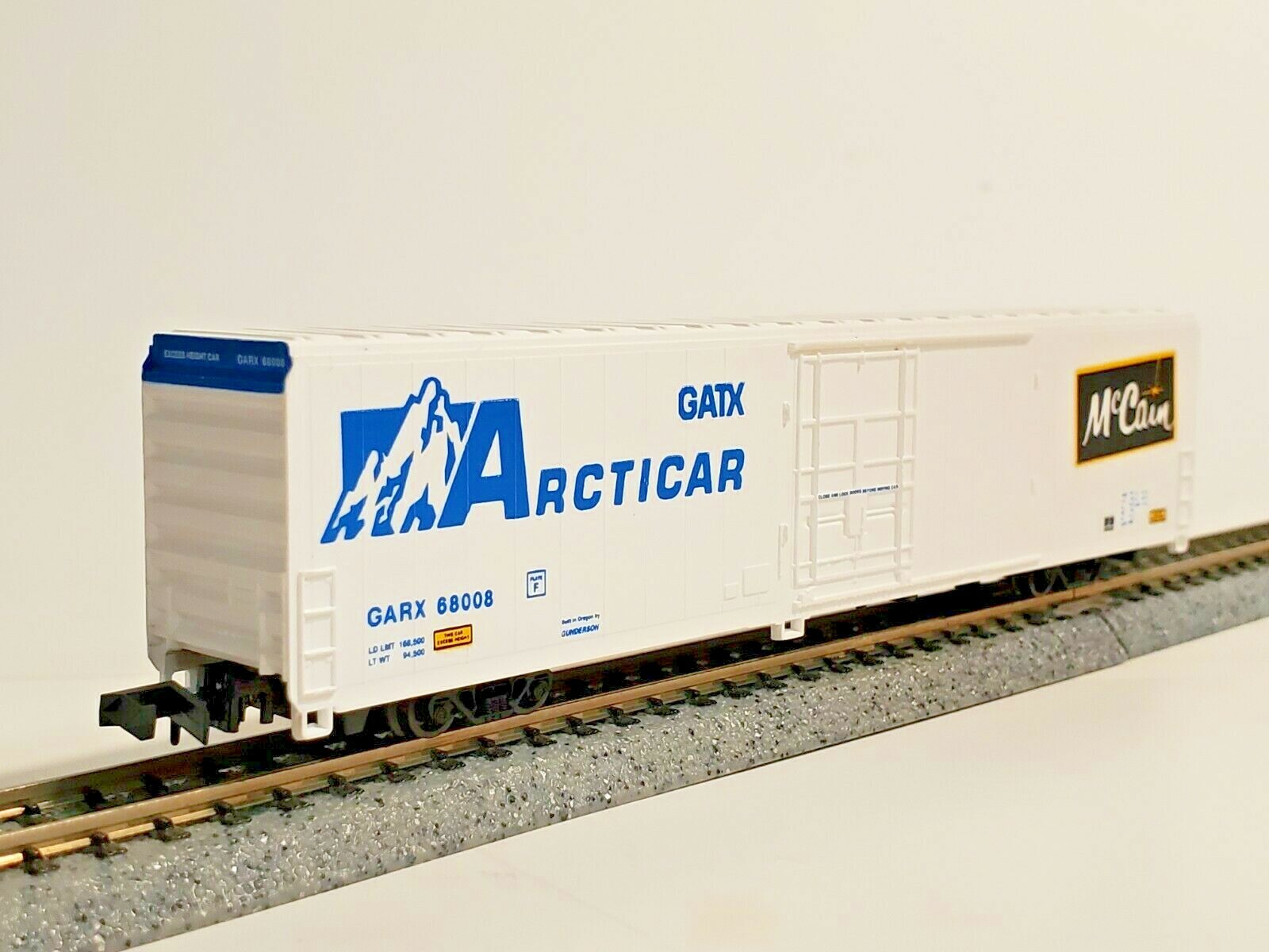 VINTAGE WALTHERS N SCALE GAUGE 70' CRYOGENIC REEFER McCAIN ARTICAR GARX ...