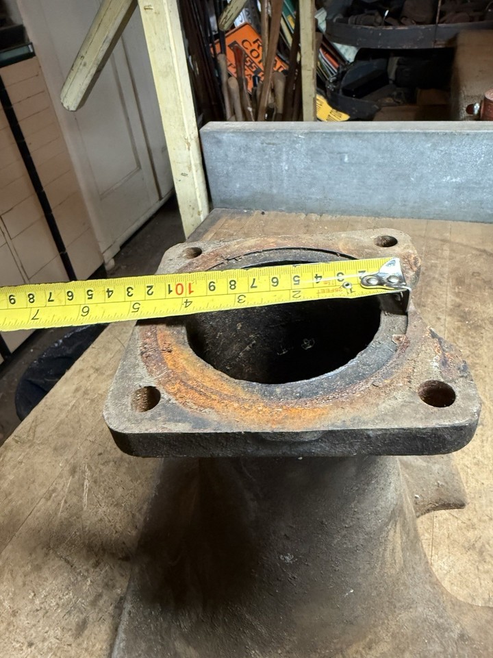 Antique Bowser Pre Visible Curb Gas Pump Cast Iron Base Bottom Mount ...