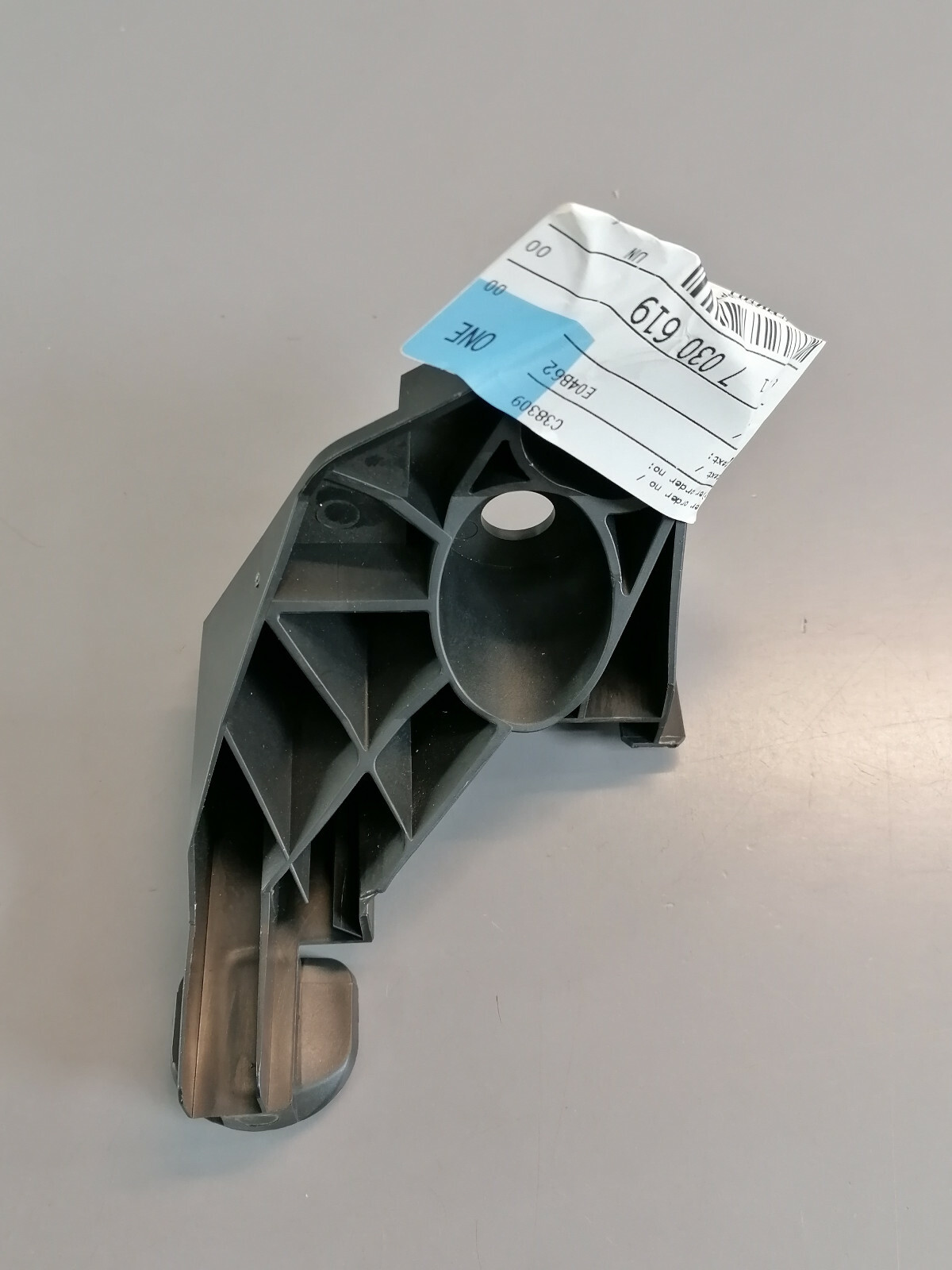 NEW GENUINE BMW 3 SERIES E46 FRONT BUMPER SUPPORT FENDER LEFT ...