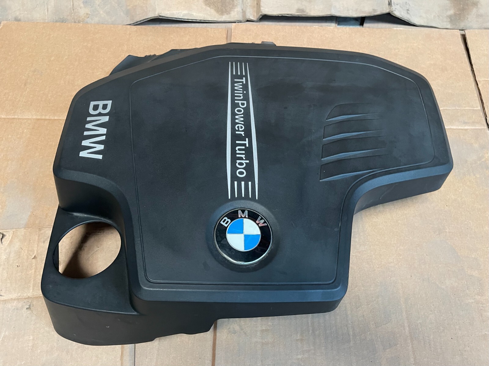2012-2016 BMW F30 320i M3 Engine Motor Top Cover Shield Panel | 8610473 ...