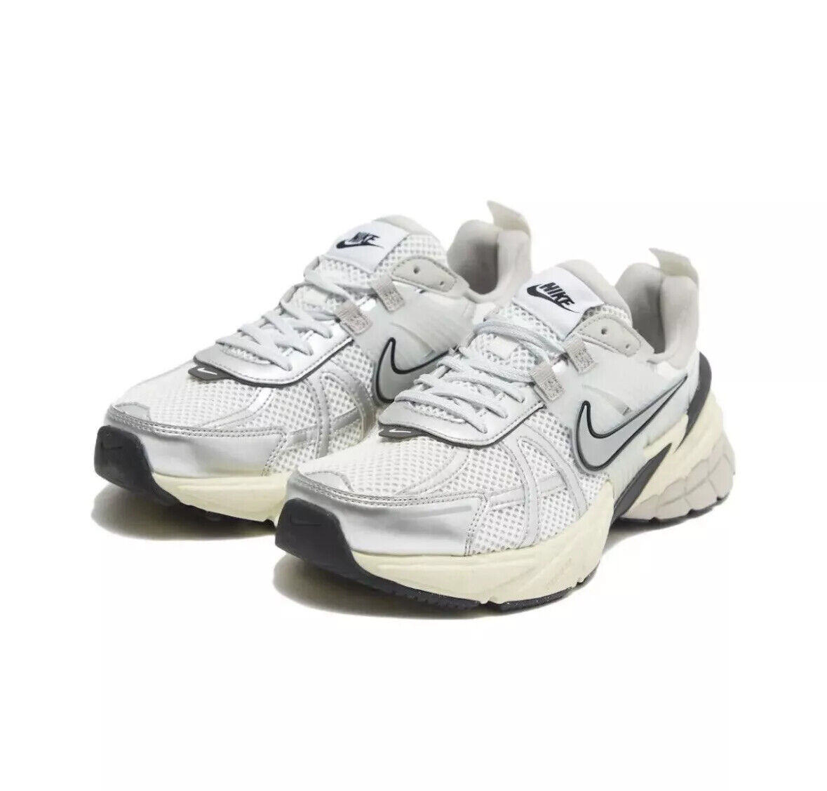 FD0736-100 Nike V2K Run Summit White Metallic Silver Women's FD0736-100 Nike V2K Run Summit White Metallic Silver Women's