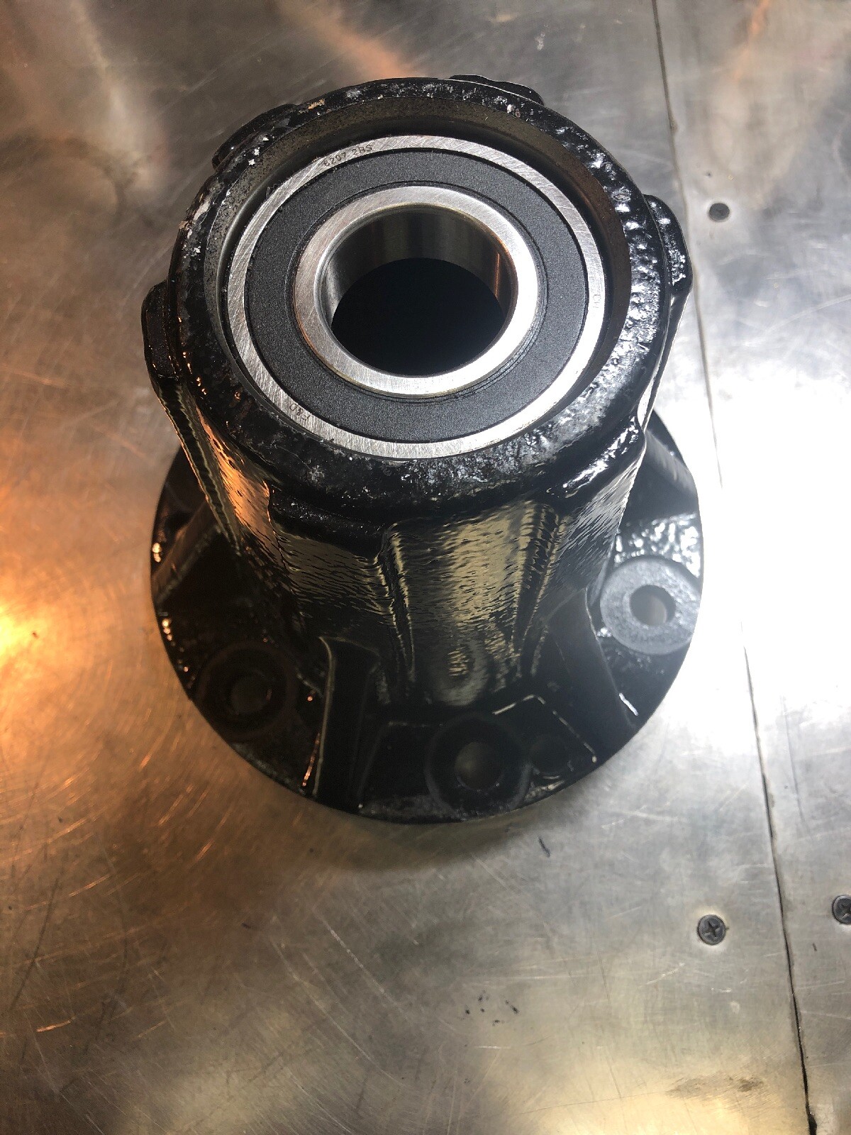 Alliance F747000 Speed Queen 18p Bearing Housing With New Bearings And ...