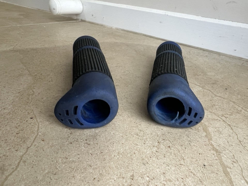 GT Handle Bar Grips Slip On Blue and Black Mountain Bike | eBay Australia